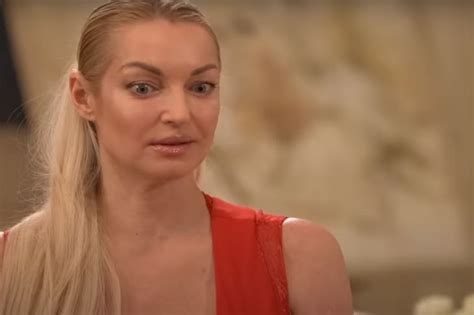 «Вообще исхудала»: Волочкова напугала поклонников экстремальной худобой