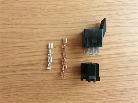 WEBASTO RELAY 896H-1CH-S1-T001 with crimp terminals and holder (relay ...