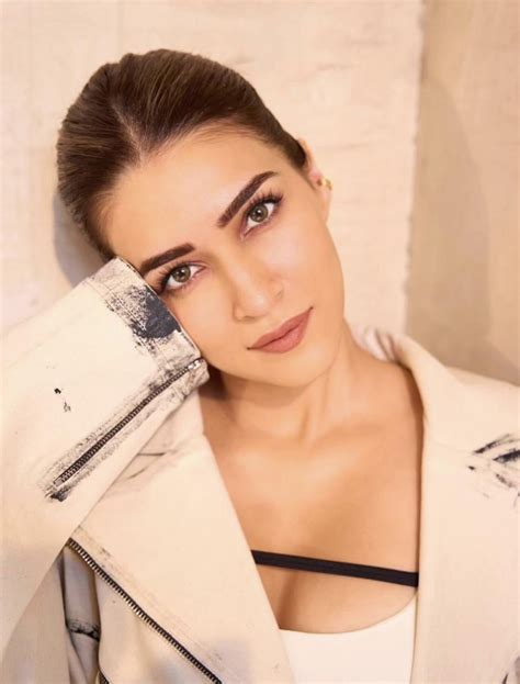 Kriti Sanon : r/lustiwood