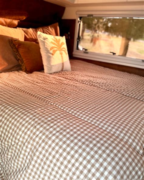 The Wanderlust - Say goodbye to slipping sheets and bunched-up bedding! 🌟 The original all-in ...