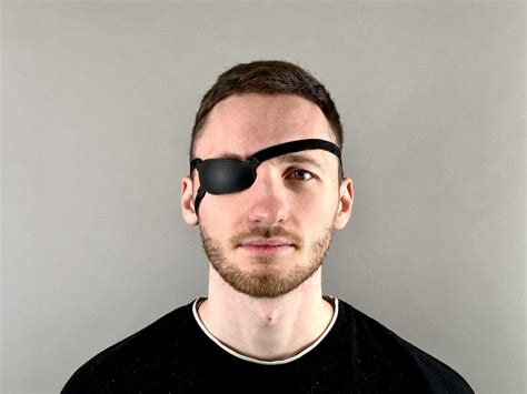 Eye Patches: Striking the Balance Between Functionality and Aesthetic ...