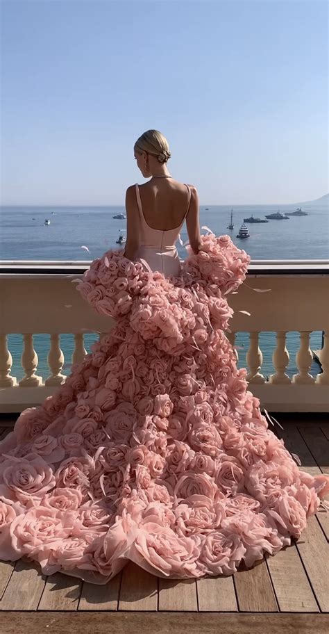 Pin by Alaa on Fashion 3 | Ball gowns wedding, Evening dresses, Dream wedding ideas dresses