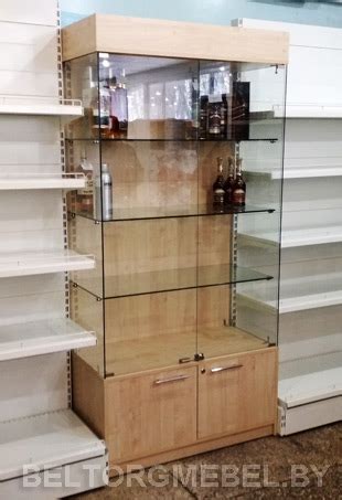 Производство стеклянных витрин для магазинов.