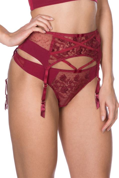 Трусы женские стринг с плоскими швами бордовые кружевные GOSSARD VIP ...