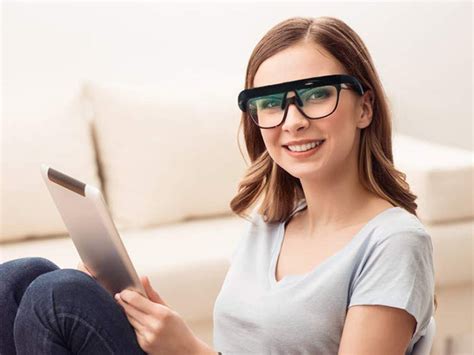 PEGASI 2: Smart Light Therapy Glasses (Black) | TechSpot