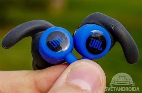 Sluchátka JBL Reflect Mini BT: Bezdrátový společník na sport (recenze)