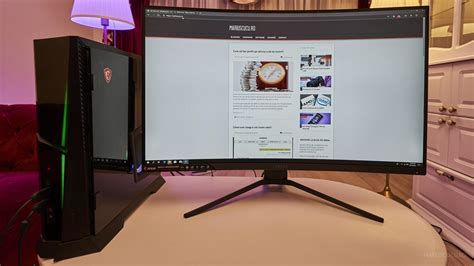 Am testat MSI MAG321CQR