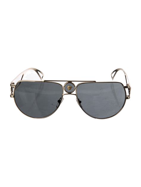 Ray-Ban Aviator Gradient Sunglasses - Gold Sunglasses, Accessories ...