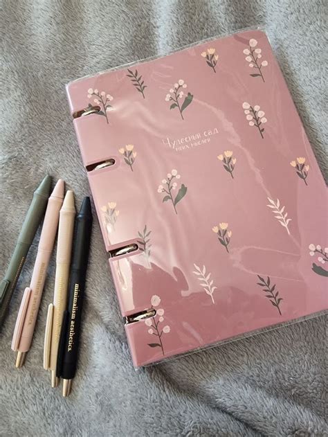 Pin de Brooke Ford em Things I Want/Like em 2025 | Ideias para escola ...