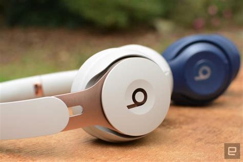 Beats Solo Pro review | Engadget