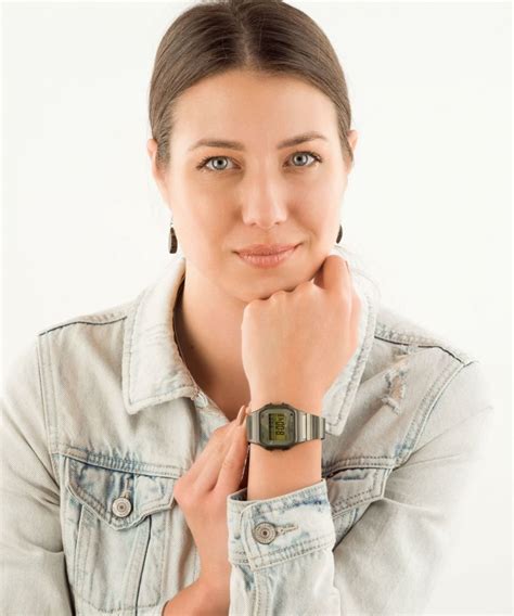 6 Timex T80 Vintage Watches • Official Retailer • Watchard.com