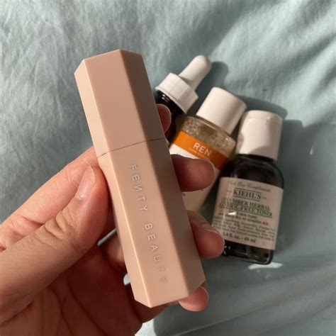 Fenty Beauty MATCH STIX CONTOUR SKINSTICK. shade is... - Depop