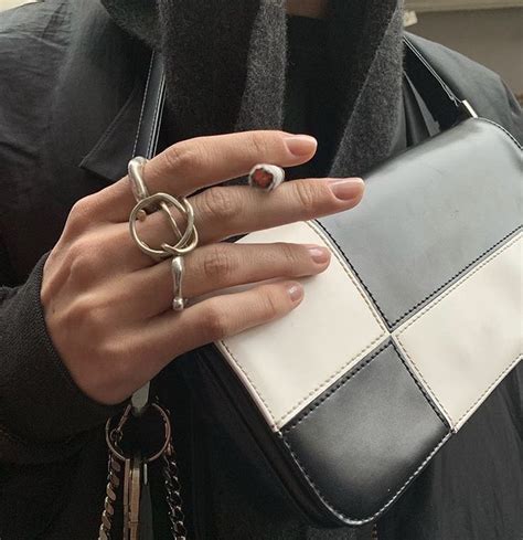 Épinglé par Best Design sur КОЛЬЦА | Bijoux vintage, Idées de bijoux ...