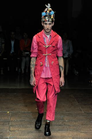 COMME des GARCONS Collection Photo | COMME des GARCONS Information Website