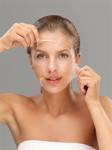 ¿Qué es un peeling? – Dermatología Jaén