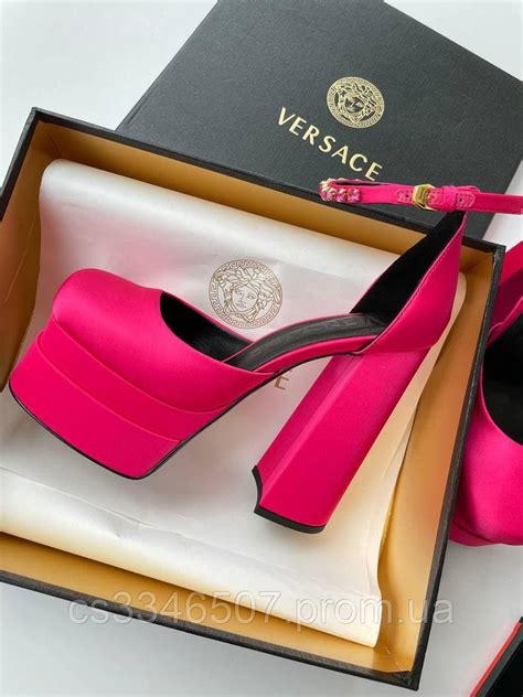 Versace туфли Medusa Aevitas на платформе. Туфли Версаче на каблуке ...