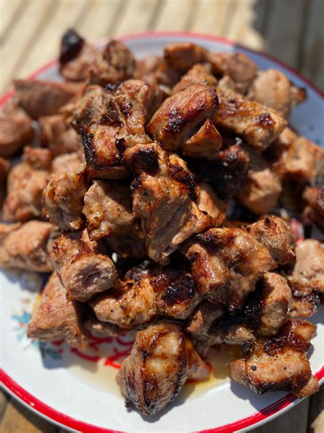 Рецепт самого сочного шашлыка из свиной шеи под маринадом из лука ...