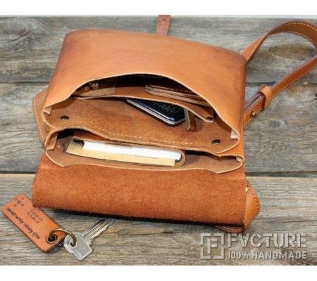 Сумка из натуральной кожи ручной работы | Mens leather bag, Upcycled ...