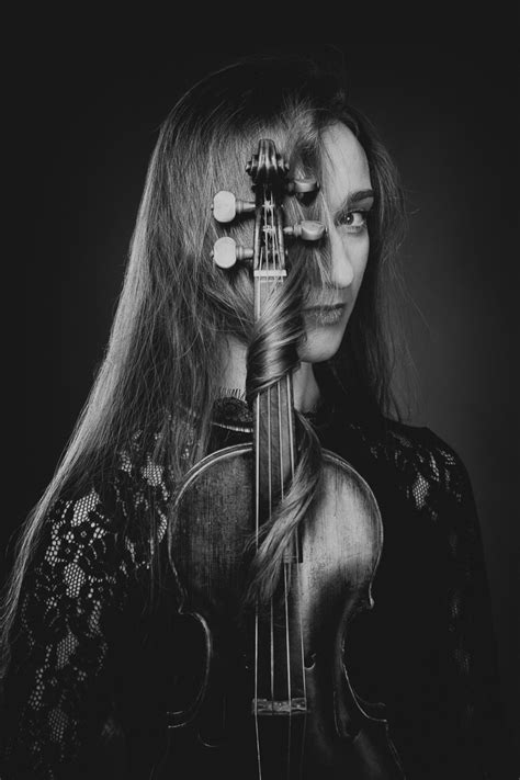 a-moll Foto & Bild | portrait, portrait frauen, studio Bilder auf ...