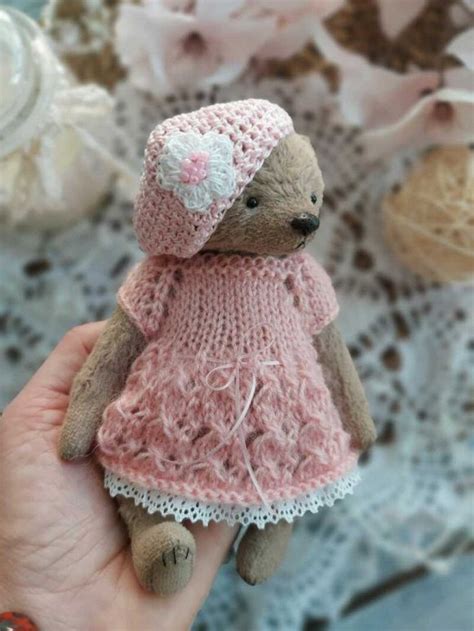 Blanche Bear by Anna Dmitriyeva | Tedsby