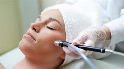 AQUA PEELİNG | Medica Derma