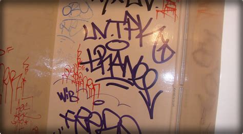 Trane (TPK, WIB, UV) - Street-art and Graffiti | FatCap