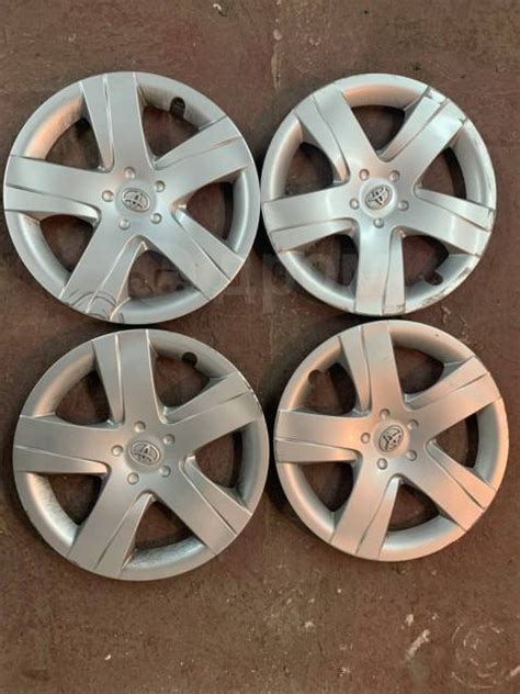 Комплект японских колпаков Toyota R16, 16", 1 шт, 4 шт, б/у, в наличии ...