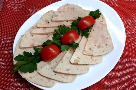 Ветчина куриная в коробке - пошаговый рецепт с фото (4459 просмотров)