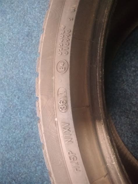 Dobrý den, prodám 2x zimní pneu Continental 225/40 R 18 92 V M.S EXTRA ...