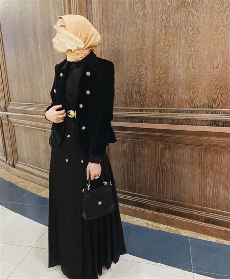 Épinglé par Dian sur hijabi city girl | Mode femme islam, Mode femme ...