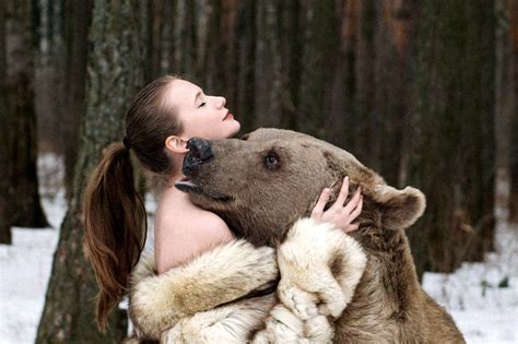 Так по-русски: фотографии моделей с 650-килограммовым медведем в ...