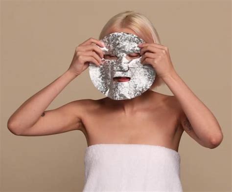 Корейская серебряная маска для лица MBeauty Holographic Silver ...