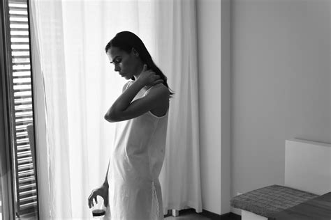 Summer white • Nico Journal
