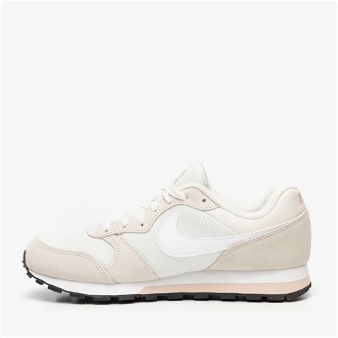 Nike MD Runner 2 dames sneakers online bestellen | Scapino