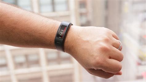 Garmin Vivofit product photos - CNET