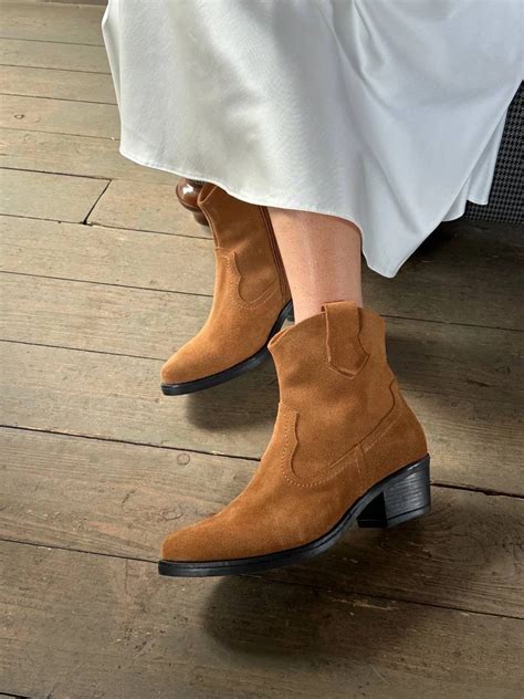 Ботинки женские КАЗАКИ BRUK В ЧЕРНОЙ КОЖЕ – купить в TREGUBOV SHOES