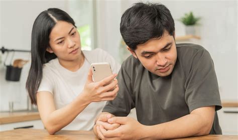 Lo Ketahuan Selingkuh? Ini 12 Cara Perbaikin Hubungan | LAzone.id