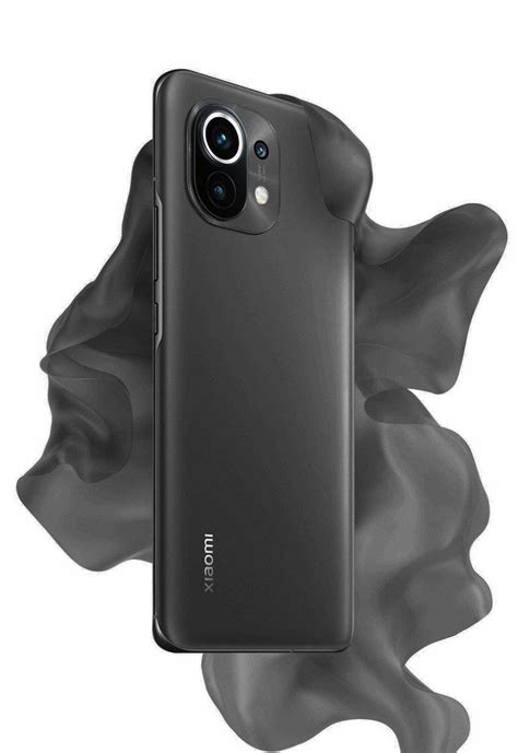 Xiaomi Mi 11 во всей красе на живых фото и рендерах