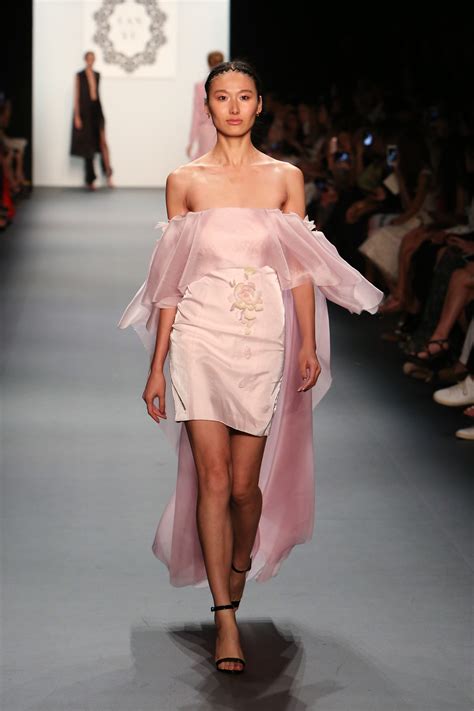 Lanyu RTW Spring 2017 [PHOTOS]