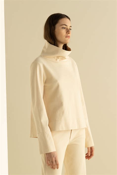 European Culture is a clothing brand for women, men and children.