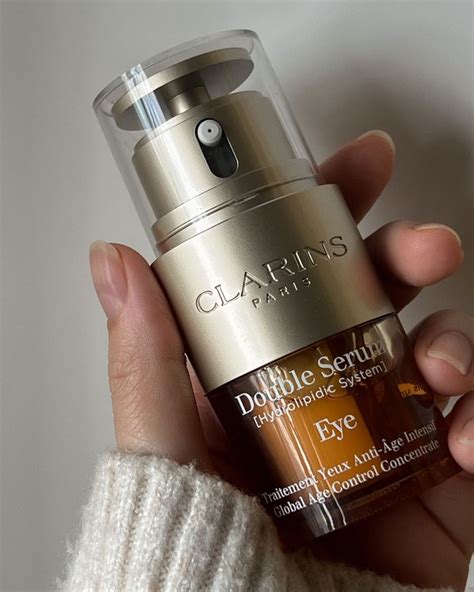 Clarins | Косметика, Косметичка, Эстетика