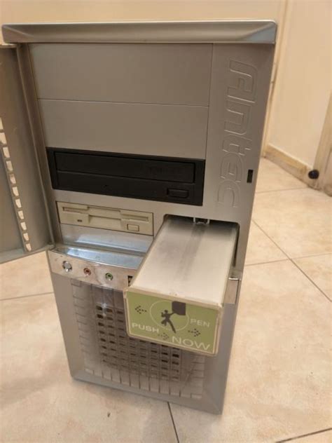 Računalo AMD A10-5800K APU with Radeon(tm) HD Graphics