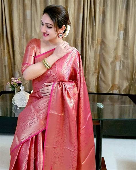 Sridevi Vijaykumar’s in a full zari pink Kanchipuram saree dhanteras ...