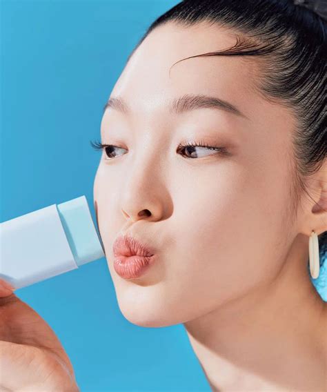 Tocobo Cotton Soft Sun Stick SPF50+ PA++++ in 2022 | Moisturizer for ...