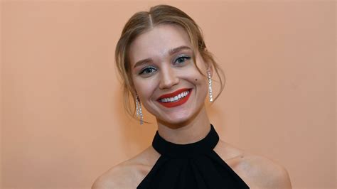 Кристина Асмус пожаловалась на бывшего мужа