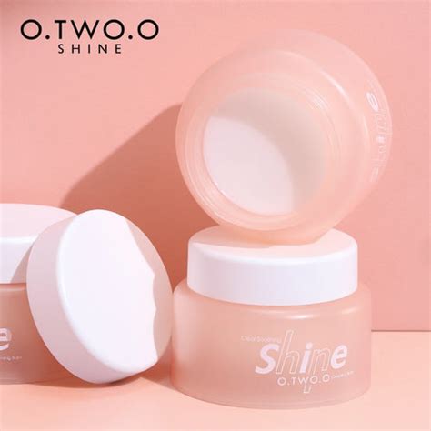 Lips – OTWOO.COM.PK