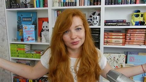 Девушка Online / Зои Сагг - YouTube