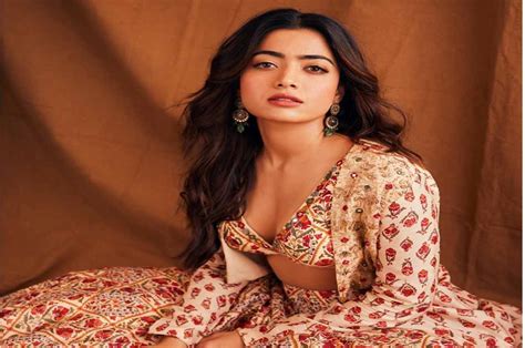 Rashmika Mandanna looks super cute in this printed ensemble...