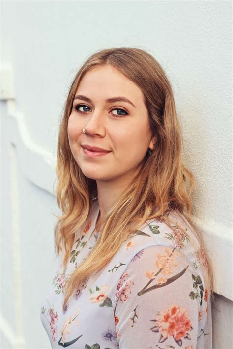 Meet Kei-Ella Loewe – CanvasRebel Magazine