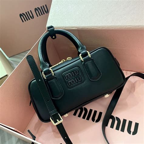 Miu Miu Сумка на плечо - купить с доставкой по выгодным ценам в ...